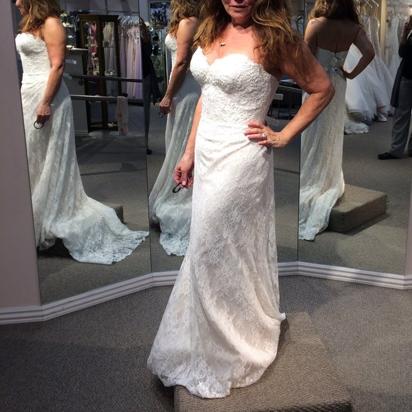 W Too Dresses Wtoo Strapless Wedding Dress And Veildress Is Size